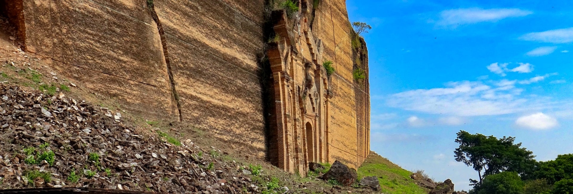 Mingun Travel - When to visit - What to see & do - Where to stay